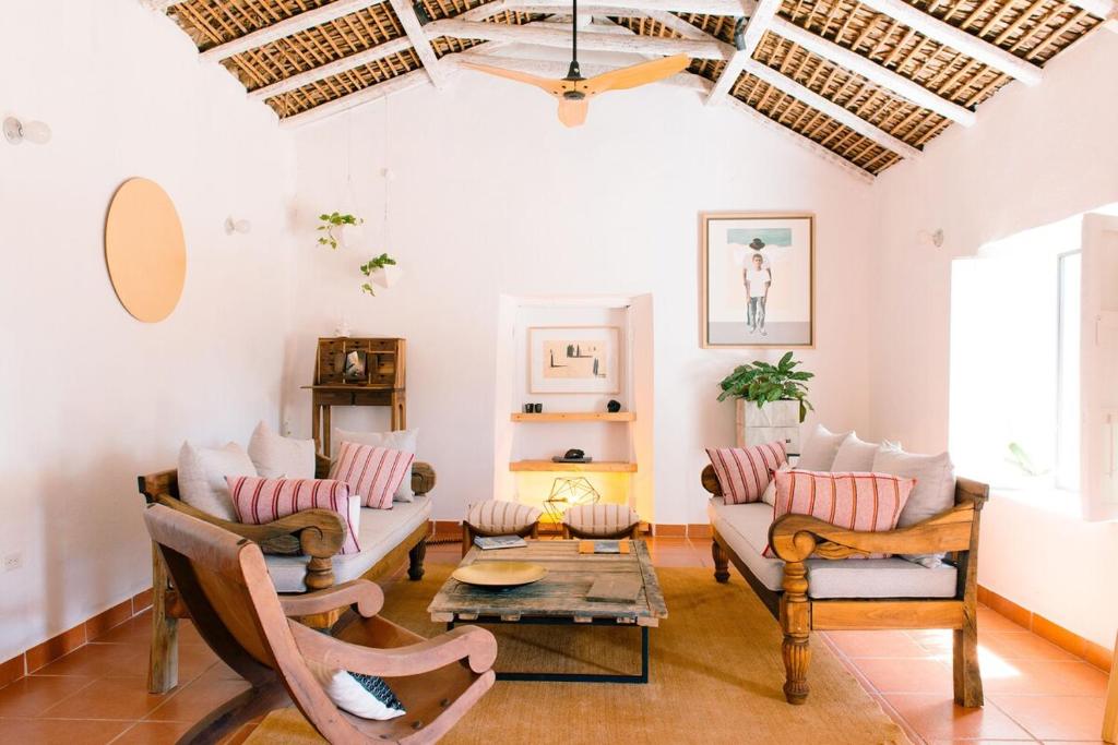 Casa Playita best beach getaway gem earth house, San José del Cabo ...