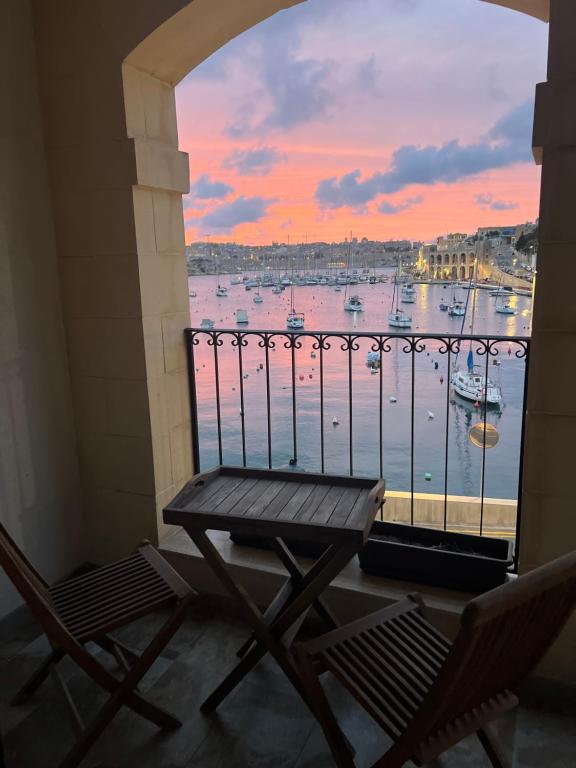 Front Row Seafront House with Dreamy Valletta and Harbour Sunset Views ...