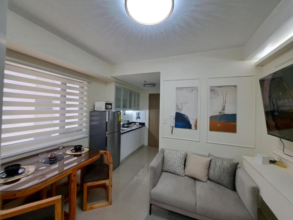 Fully furnished 1 Bedroom - Shore 2 Tower 2 - 4F, Manila (updated ...