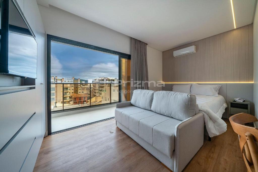 414 Flat Moderno e Bem Localizado a 120 metros da praia de Bombinhas ...