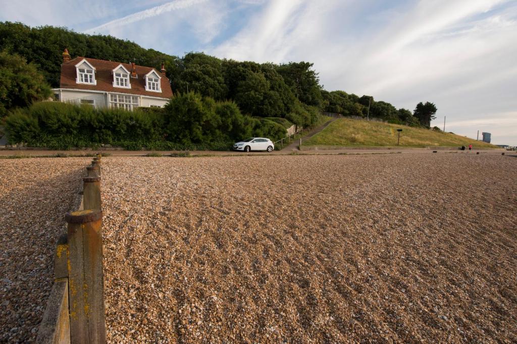 Luxury Beach House on the Whitstable Coast, Whitstable (updated prices ...