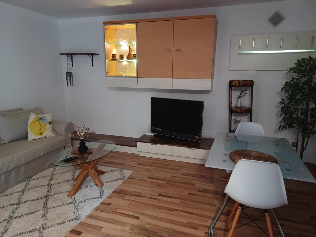 Sunshine Star, Zagreb (updated prices 2026)