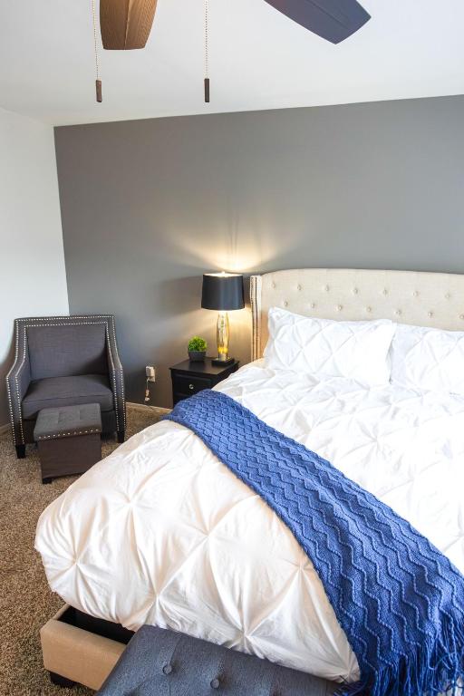 Joseph Gilbert, Gilbert (updated prices 2026)