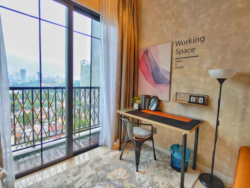 Pretty Room with balcony klcc view in Chamber, Kuala Lumpur (updated ...