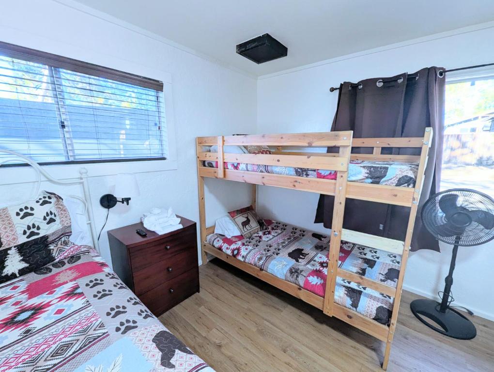 Fox n Bear Cottages Big Bear, Big Bear Lake (updated prices 2025)