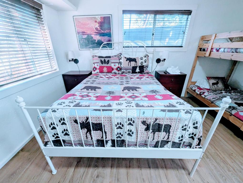 Fox n Bear Cottages Big Bear, Big Bear Lake (updated prices 2025)