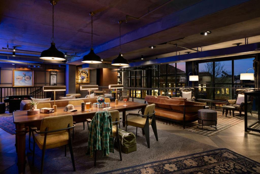 Moxy Asheville, Asheville (updated prices 2025)