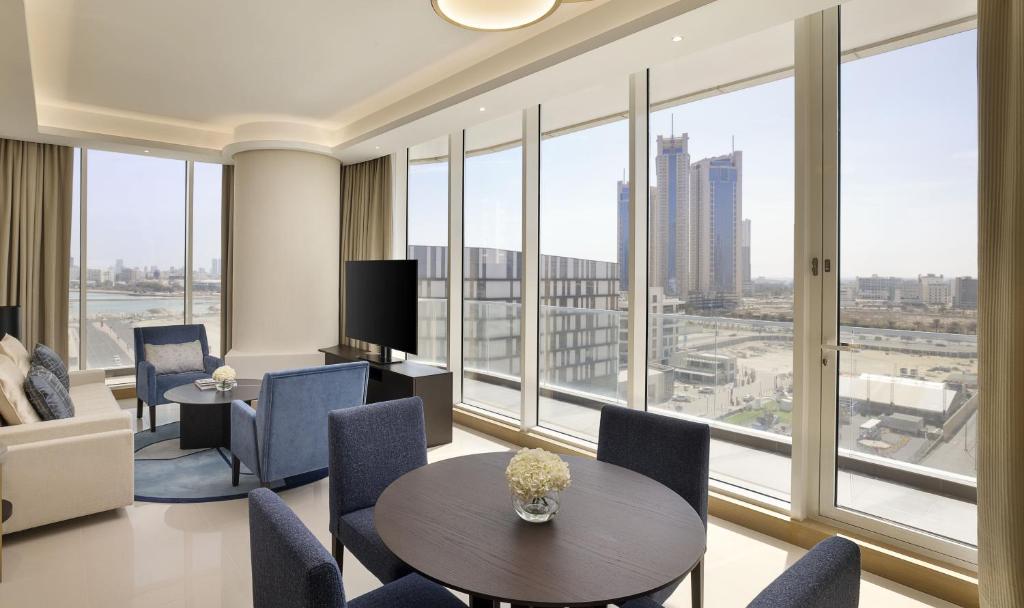 Hilton Bahrain City Centre Hotel & Residences, Manama (updated prices 2025)