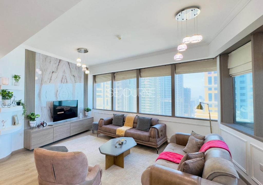 Luxury 2BR Ocean Heights Dubai Marina, Dubai (updated prices 2025)
