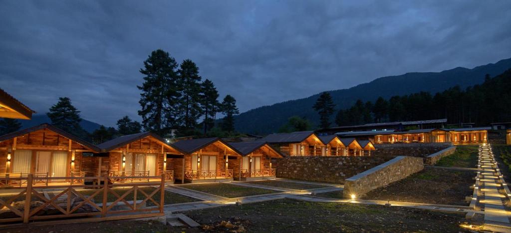 Gangtey Pinewood Resort, Gangtey Gonpa (updated prices 2025)