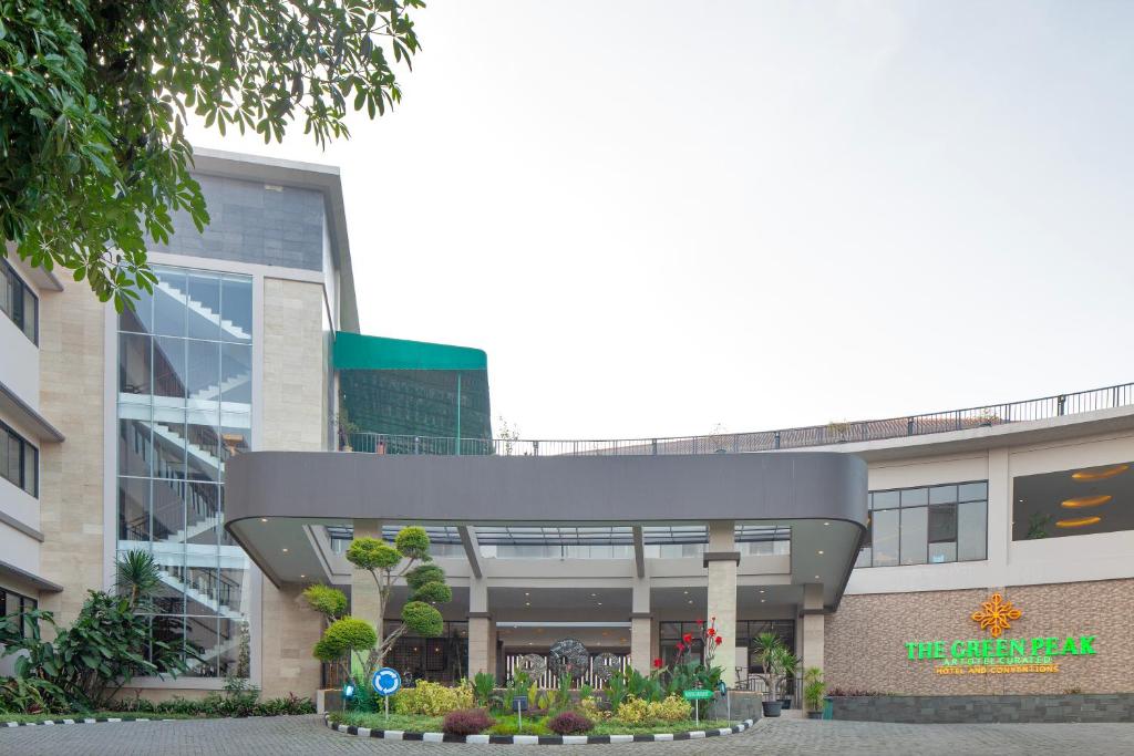 The Green Peak, ARTOTEL Curated, Puncak (updated prices 2025)