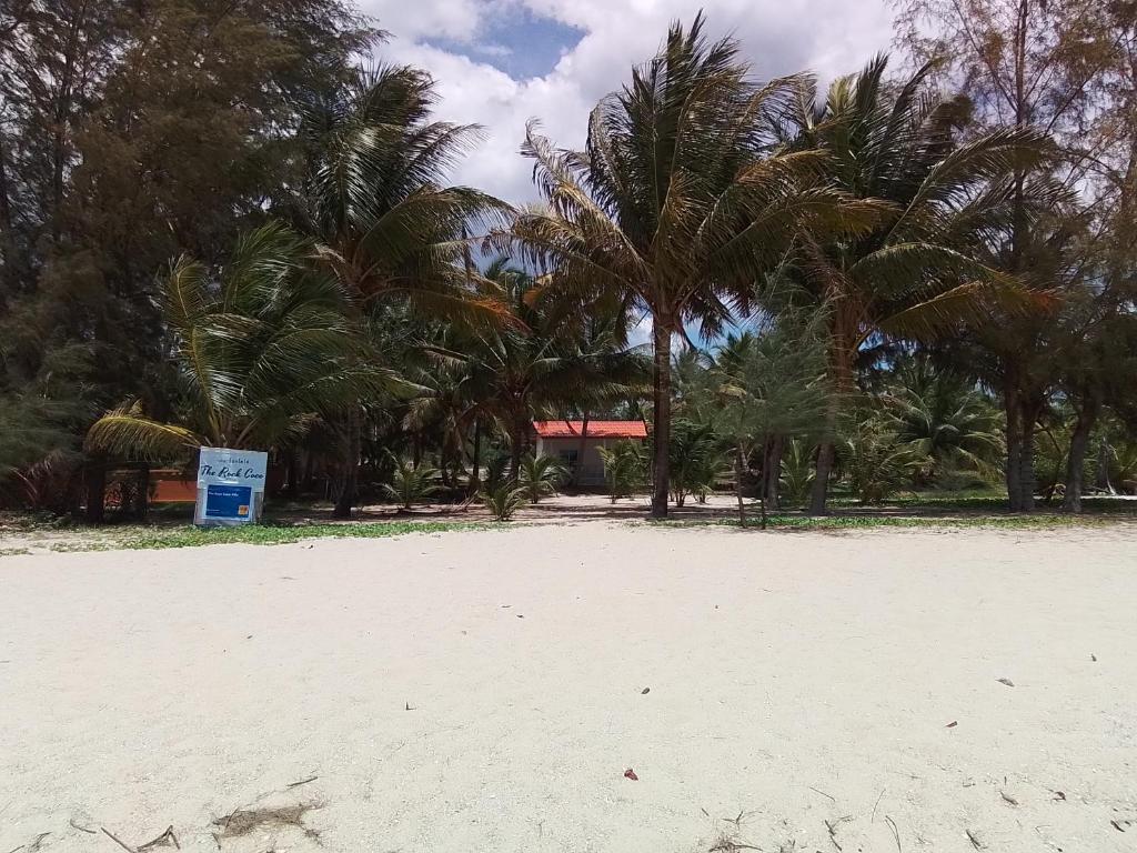 The Rock Coco Villa, Ban Laem Pom (updated prices 2025)