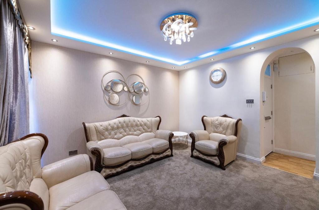 Chic London Apartment in Brown Hart Gardens, London (updated prices 2025)