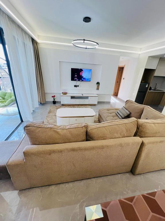 Luxe 2BR Apt Behind A Prime Mall, Nairobi (aktualisierte Preise für 2025)