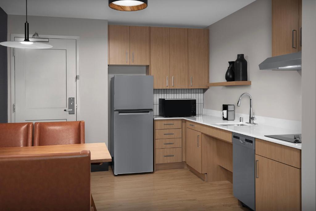 Residence Inn by Marriott Seattle Northgate Station, Seattle (updated ...