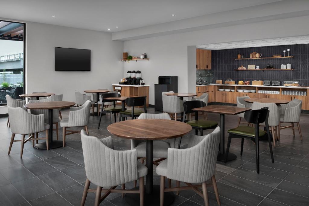 Residence Inn by Marriott Seattle Northgate Station, Seattle (updated ...