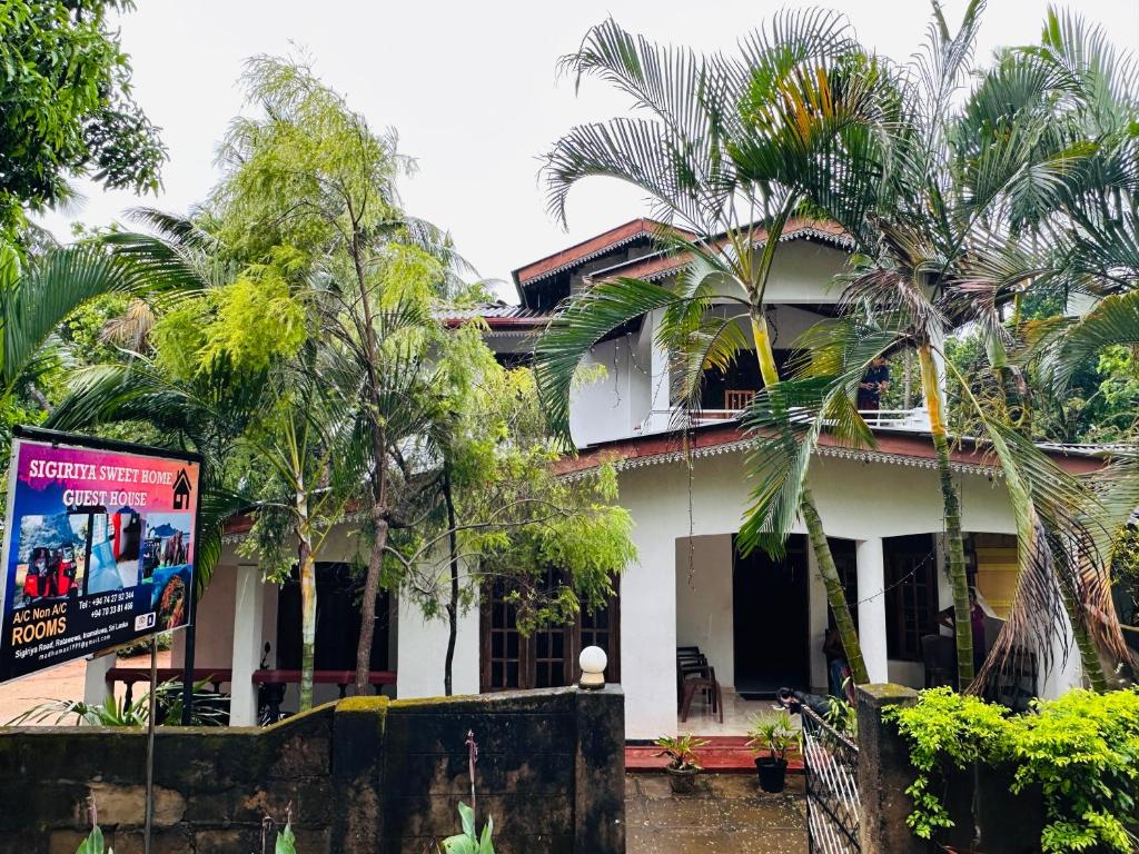 Sigiriya Sweet Home Guest House, Inamaluwa (updated prices 2025)