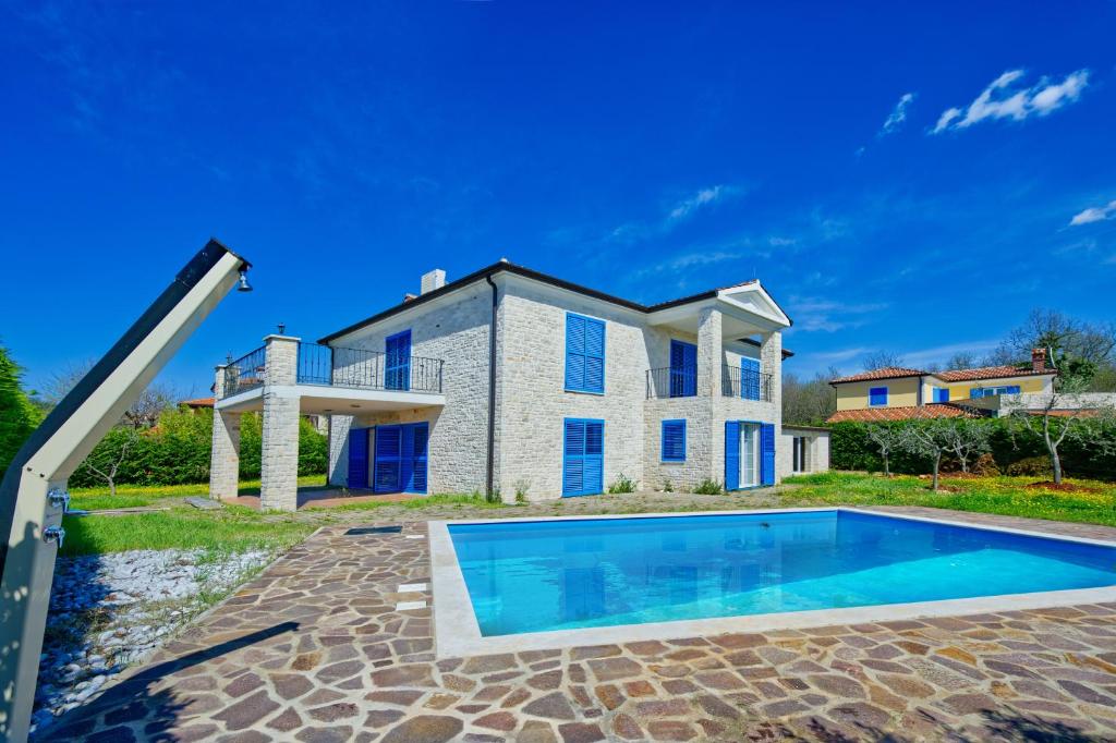 Villa Maria, Vilanija (updated prices 2025)