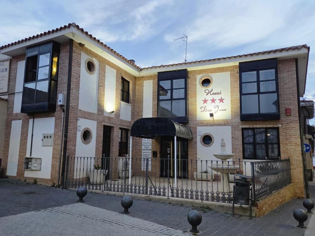 Hostal Don Juan, Meco (updated prices 2025)