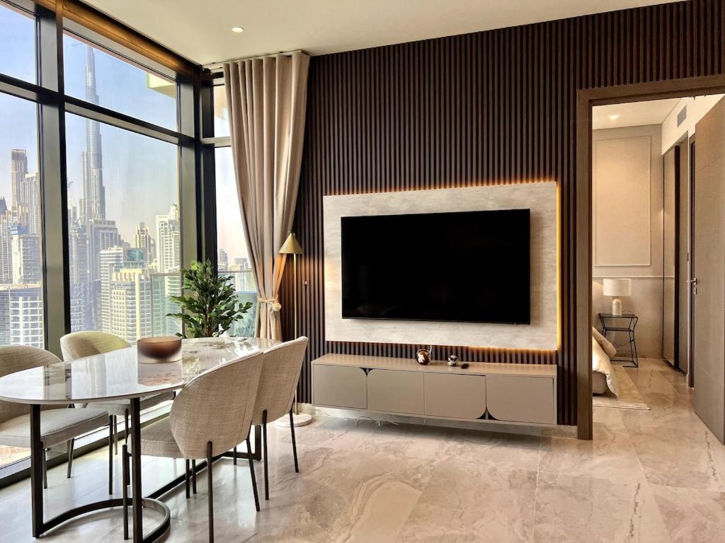 Bur Khalifa & Canal View - Ultra Luxury, Dubai (nove cijene za 2026.)