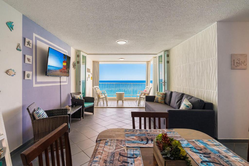 Ocean Front Amazing view - Sandy Hills, Luquillo (updated prices 2025)