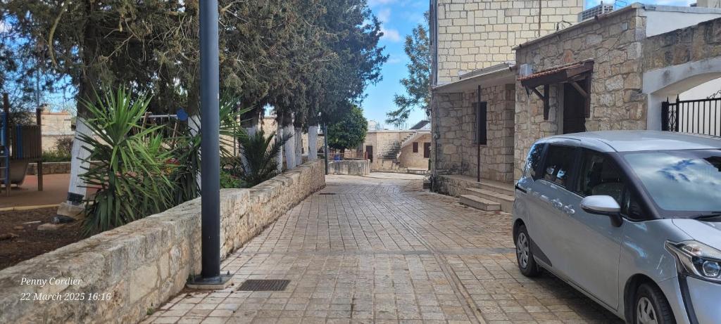 Cottage in Historic Village & Rooftop Sunset views, Pano Arodes ...