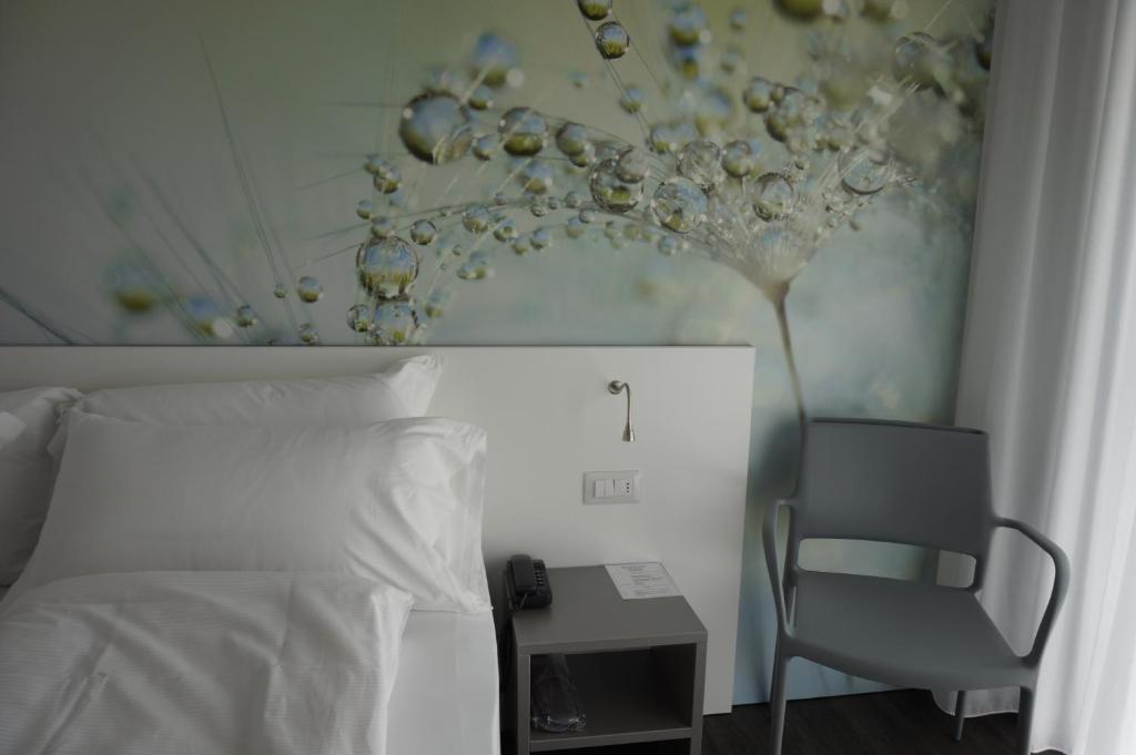 Hotel Riviera, Riva del Garda (updated prices 2025)