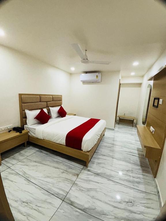 Hotel BK Palace AC Rooms, Vadodara (updated prices 2026)