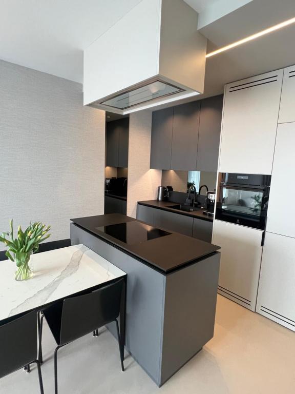 15th FLOOR apartment NOWA Letnica Gdansk, Danzica (prezzi aggiornati ...