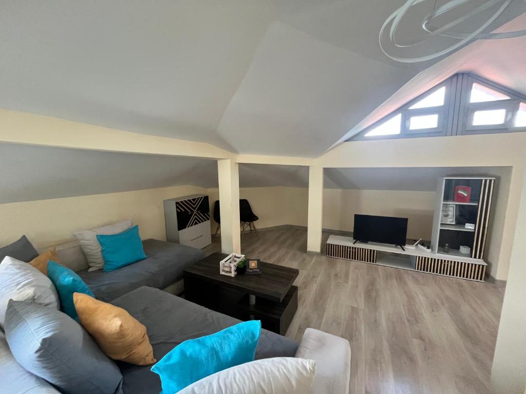 Apartment Happy holiday Lazur, Burgas (aktualne ceny na rok 2026)