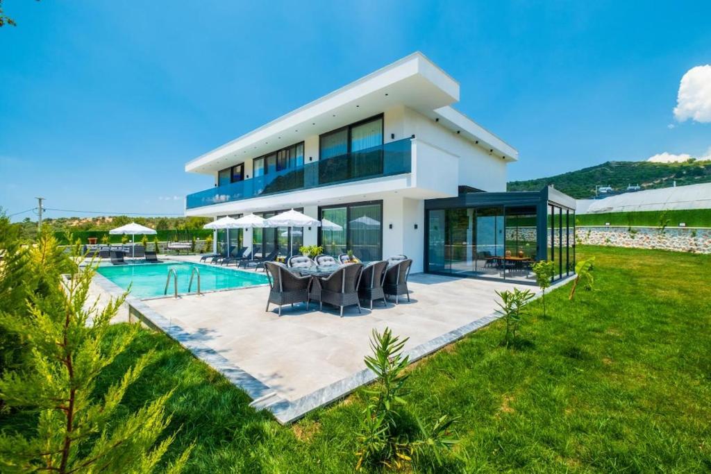 Luxury Villa with Spacious Garden, Kaş (precios actualizados 2026)