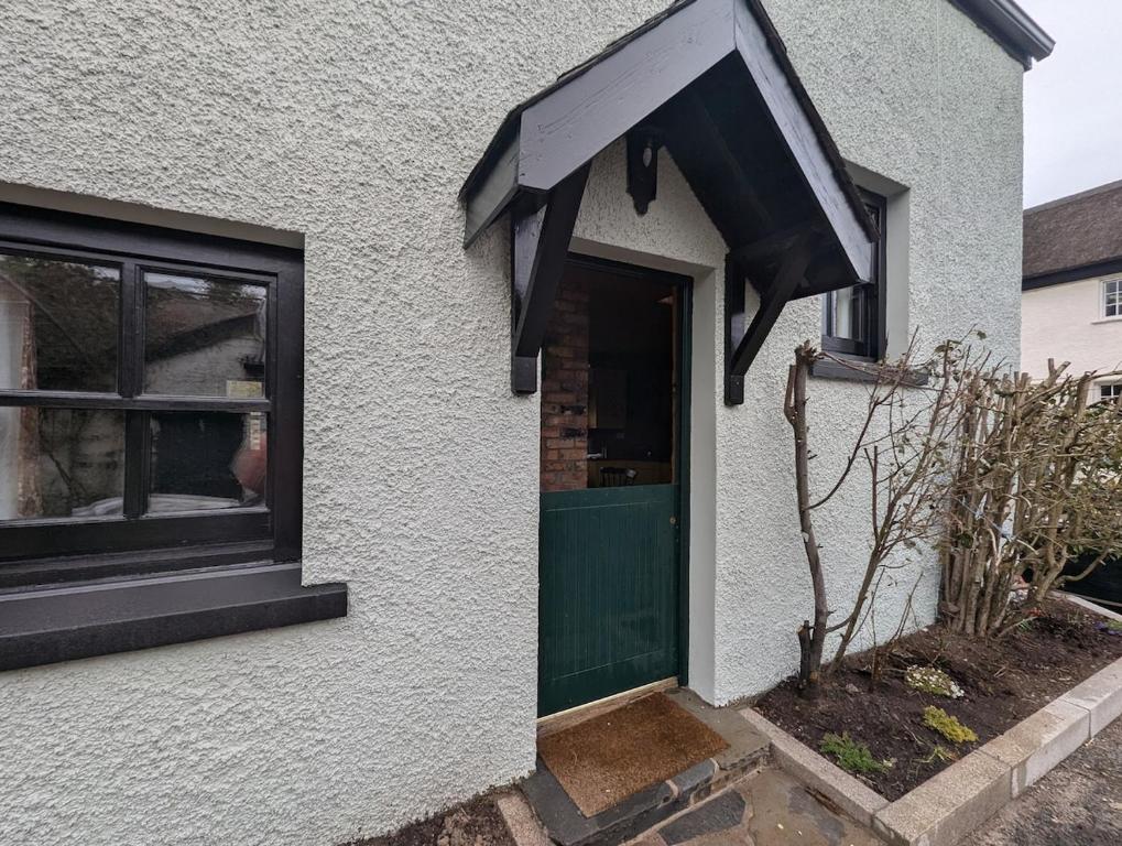 Riverside Cottage, Castledawson (updated prices 2026)