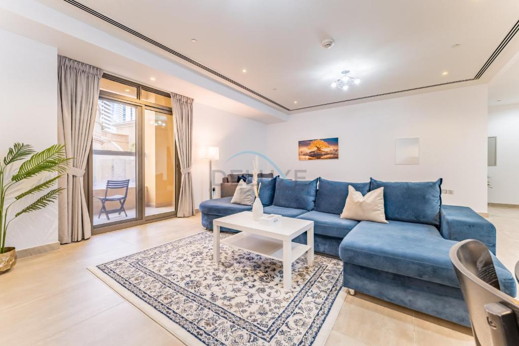 杜拜City Skyline View 1BR Located Minutes from JBR Beach and Iconic ...