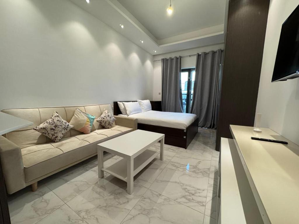 Sleek & Stylish Fully Furnished Studio Joya Verde, Dubai (updated prices 2025)