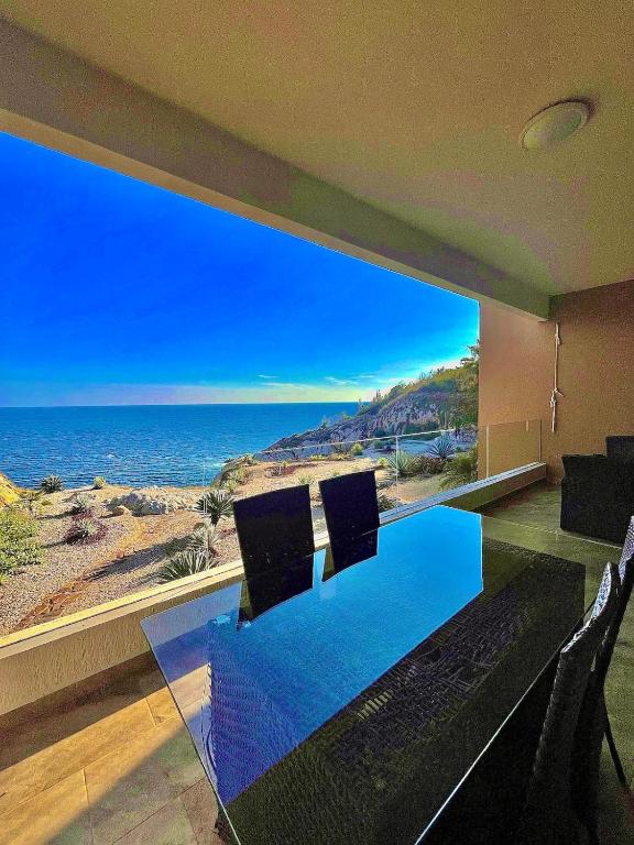 Oceanview Condo - PuntaArrocito C201, Tangolunda (updated prices 2026)