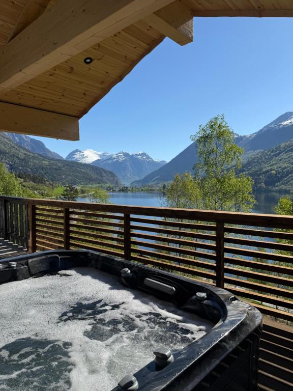 Tenna 48 Panorama, Stryn (updated prices 2025)
