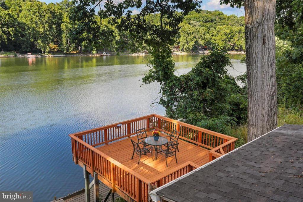 Rivers Edge - On the River, Breathtaking views!, Front Royal (updated ...