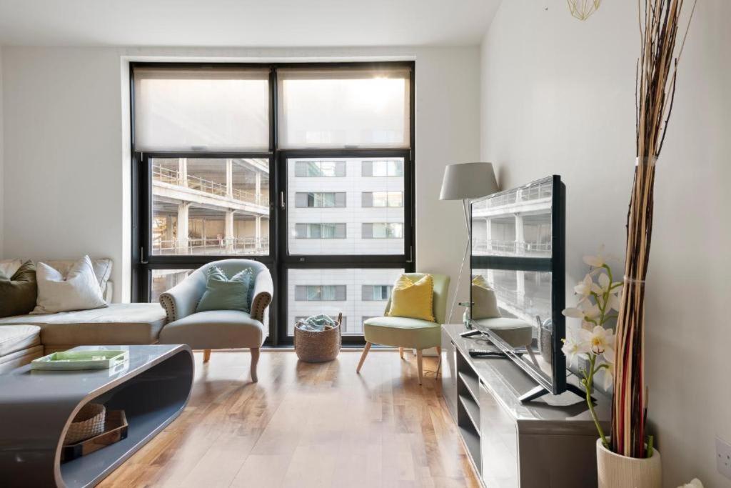 Londwell Canary Wharf River Thames Penthouse, London (updated prices 2025)