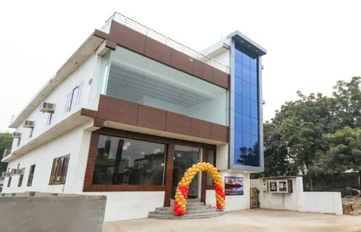 Hotel Taj Royal Inn, Agra (updated prices 2025)