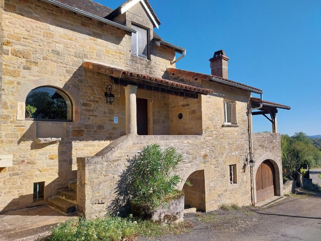 Maison en pierre vue panoramique, Parisot-Tarn-et-Garonne (updated ...