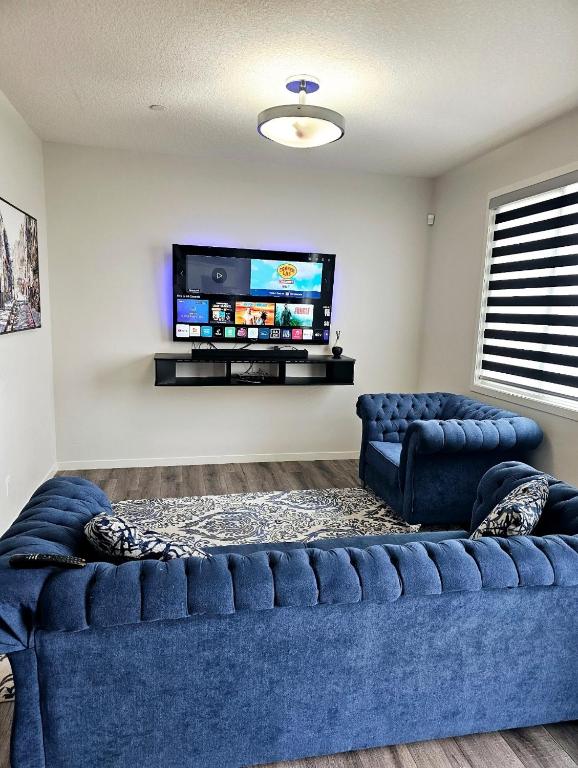 Nest on Howse Cresent, Calgary (updated prices 2025)