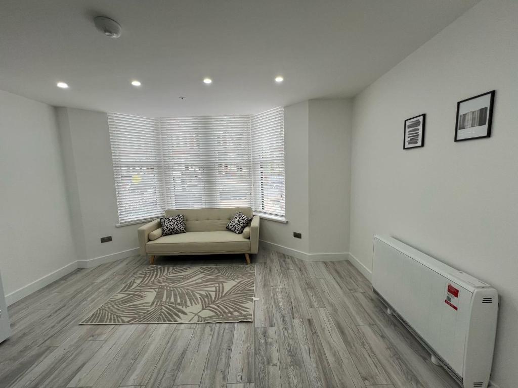 Albany Apartments, Cardiff (updated prices 2025)