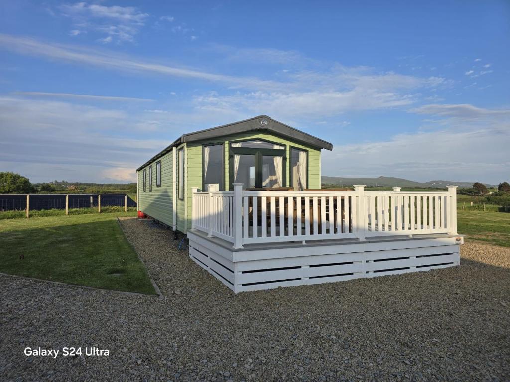 Bryn Tawel, Llangwnadl (updated prices 2026)