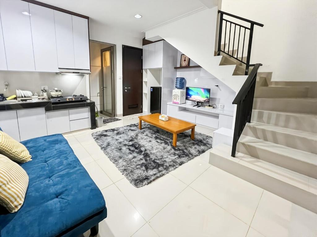 House PIK2 Cluster Virginia 2BR with Wi-Fi & Netflix, Rawalumpang ...