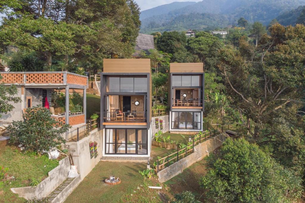 Selayang Oribu - Cabin on the Mountain, Ciburayut (updated prices 2026)