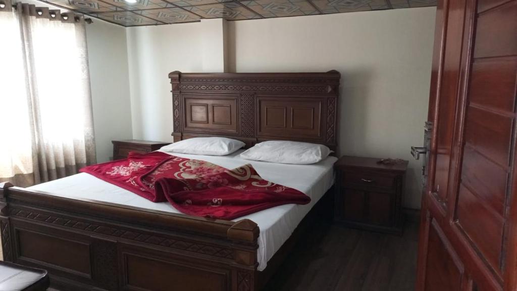 white onion hotel and restaurant, Murree (updated prices 2026)