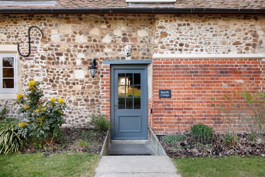 Bailiffs Cottage, Colchester (updated prices 2025)