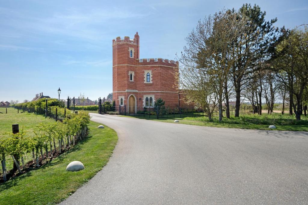 South Lodge, St Osyth Priory, Saint Osyth (updated prices 2026)