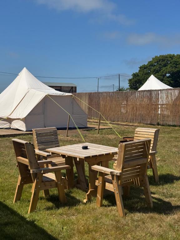 Hill Fruit Farm Glamping, Trunch (updated prices 2026)