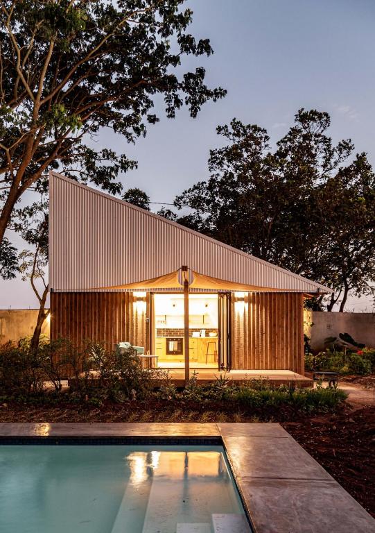 Modern Cabin - Pineapple, Malkerns (updated prices 2026)